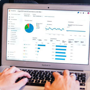使用 OriginLab（Origin 和 OriginPro）的数据可视化 ( Data Visualization using ...